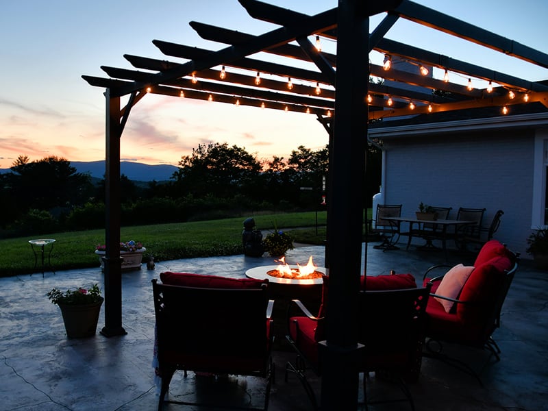 Pergole metalice pentru spații exterioare - Soluții personalizate ...